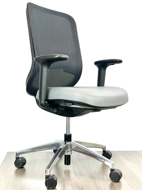 Teknion Projek Task Chair - High Abuse Upholstery - Brand New